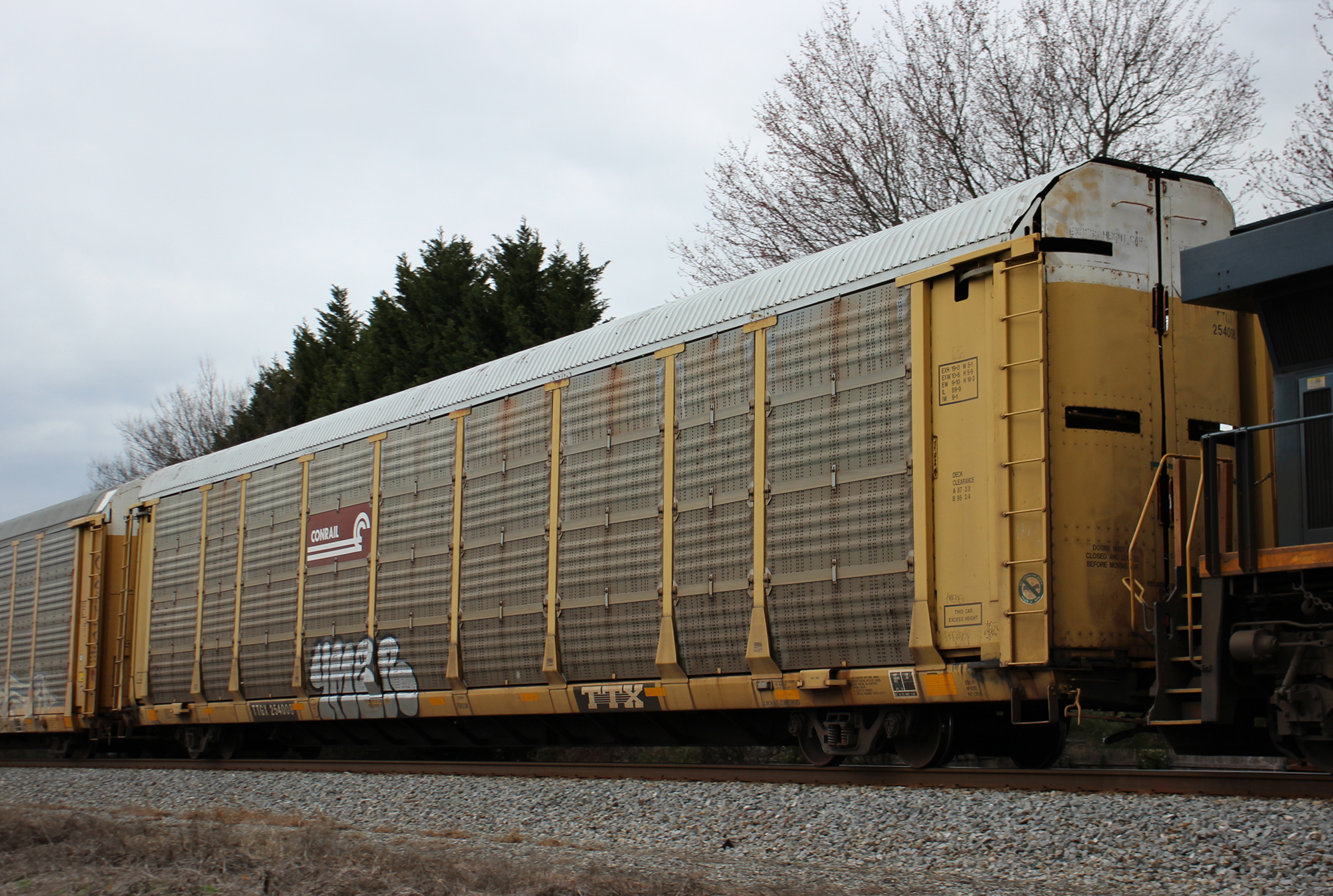 TTGX 254008-Rack class ML2K | Conrail Photo Archive